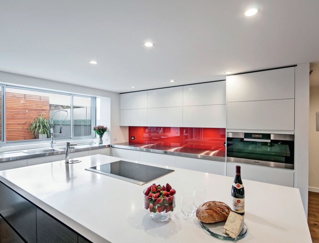 Dulux Whisper White Poly – Inspire Kitchen Designs